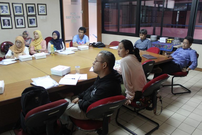 Qisha Quarina Presentasikan Tantangan Transformasi Struktural di ...