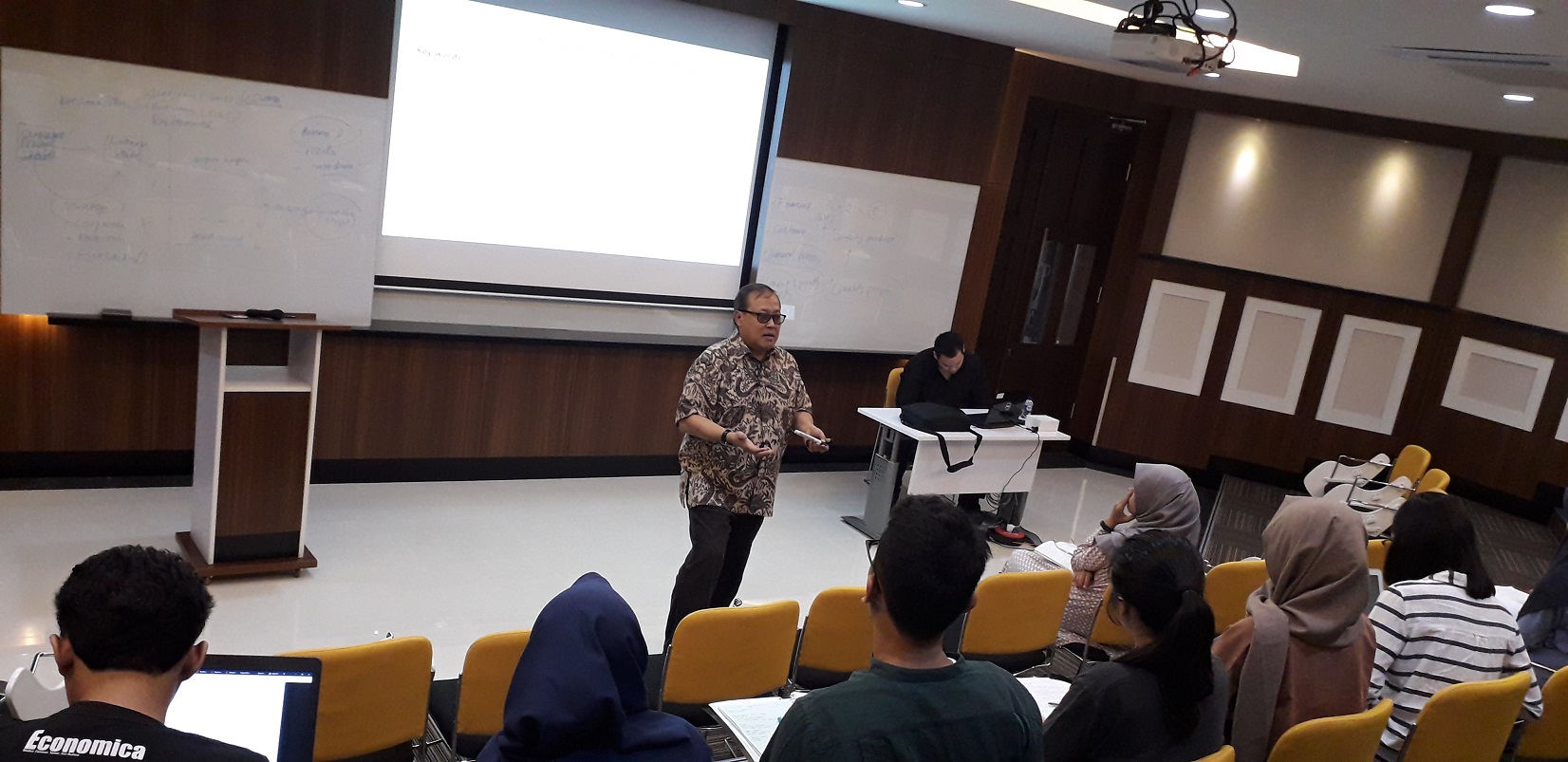 Kuliah Tamu Departemen Manajemen FEB UI Kaji Manajemen Kualitas ...