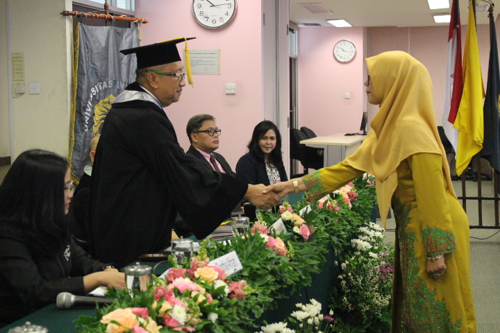 Rida Rahim Kaji Pengaruh Agama Terhadap Keputusan Struktur Modal ...