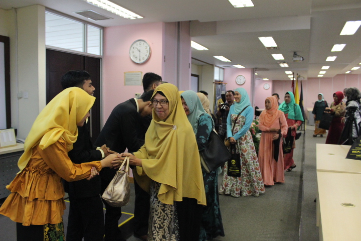 Rida Rahim Kaji Pengaruh Agama Terhadap Keputusan Struktur Modal ...