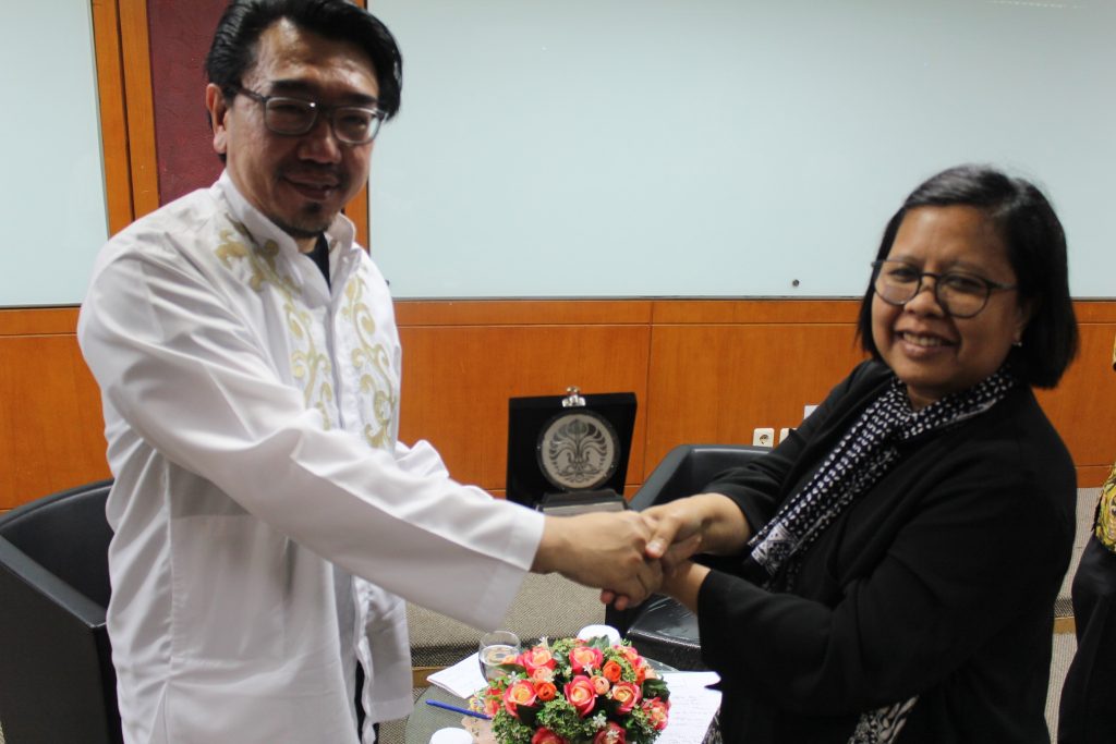 Cara Kapal Api Bersaing dalam Pasar yang Dinamis – Fakultas Ekonomi dan ...