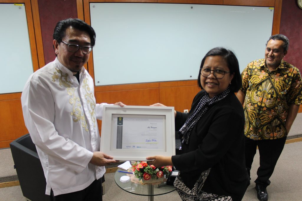 Cara Kapal Api Bersaing dalam Pasar yang Dinamis – Fakultas Ekonomi dan ...