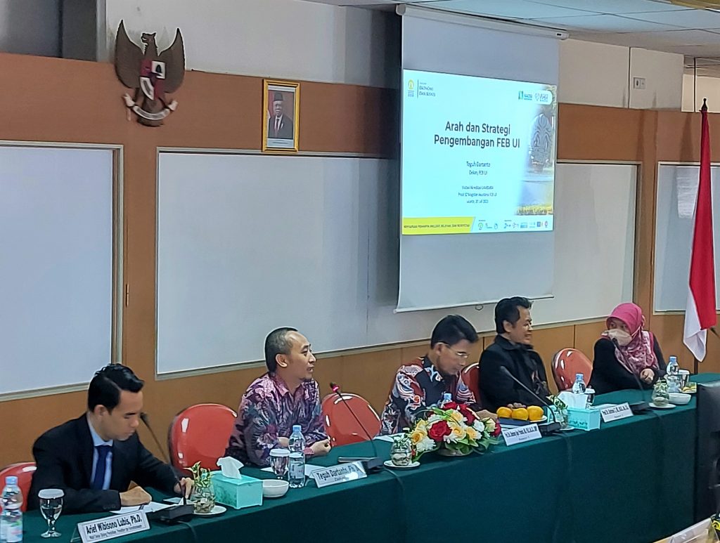 MAKSI FEB UI Dapatkan Apresiasi, Saran, Masukan oleh Tim Asesor dari ...