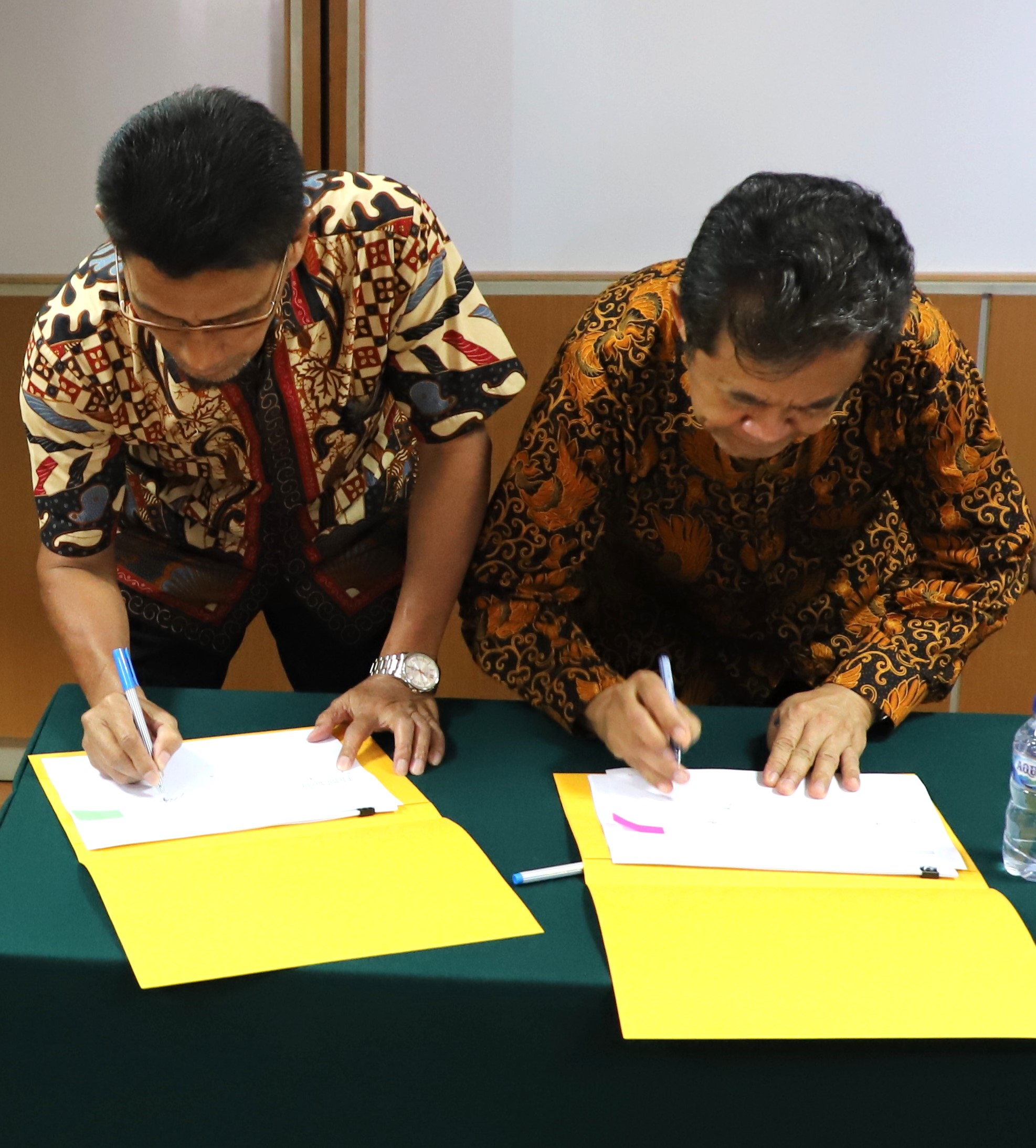 MAKSI FEB UI Dapatkan Apresiasi, Saran, Masukan oleh Tim Asesor dari ...