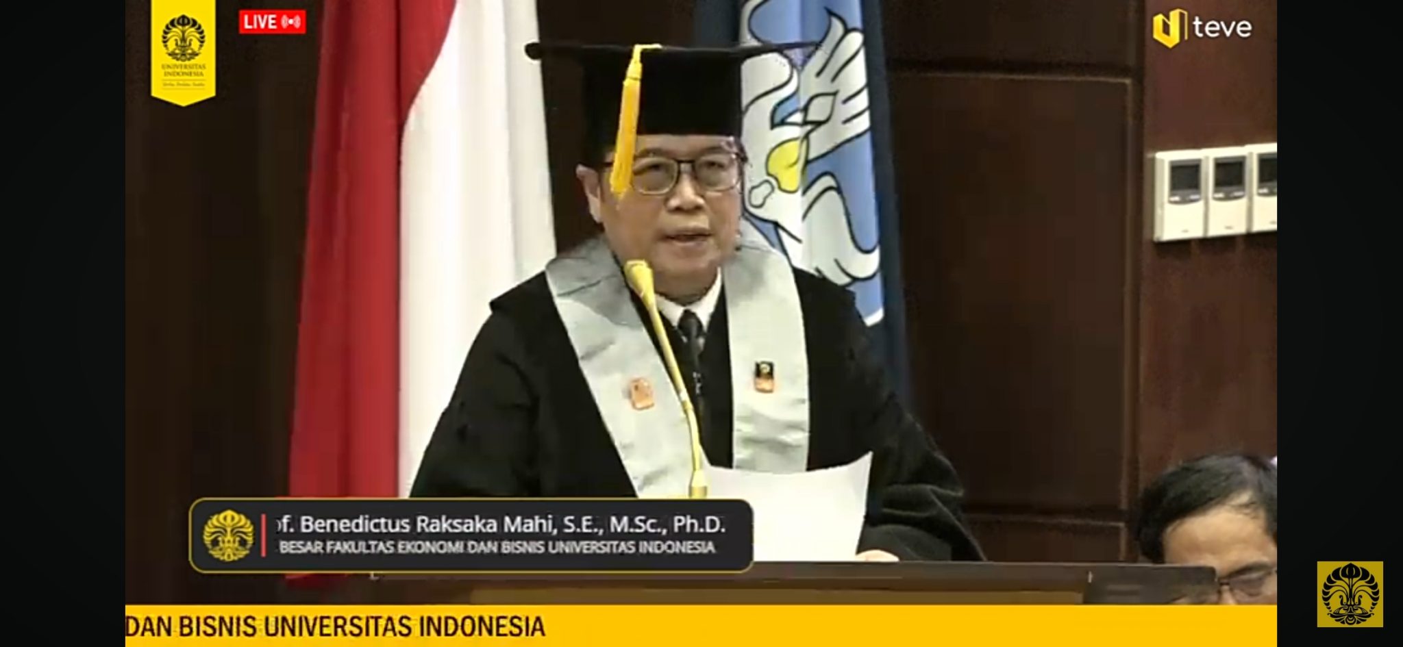 Dikukuhkan sebagai Guru Besar FEB UI, Benedictus Raksaka Mahi Paparkan ...