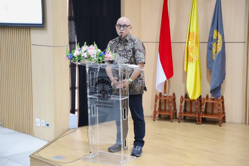 Estafet Kepemimpinan Baru di FEB UI: Yulianti Resmi Gantikan Teguh ...