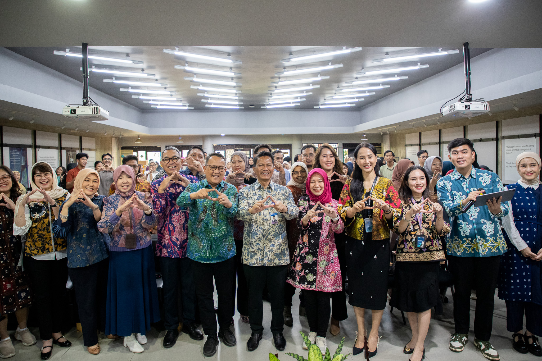 FEB UI Bersama BI, BNI, Perbanas, ASPI, dan AFTECH Resmikan Gerai ...